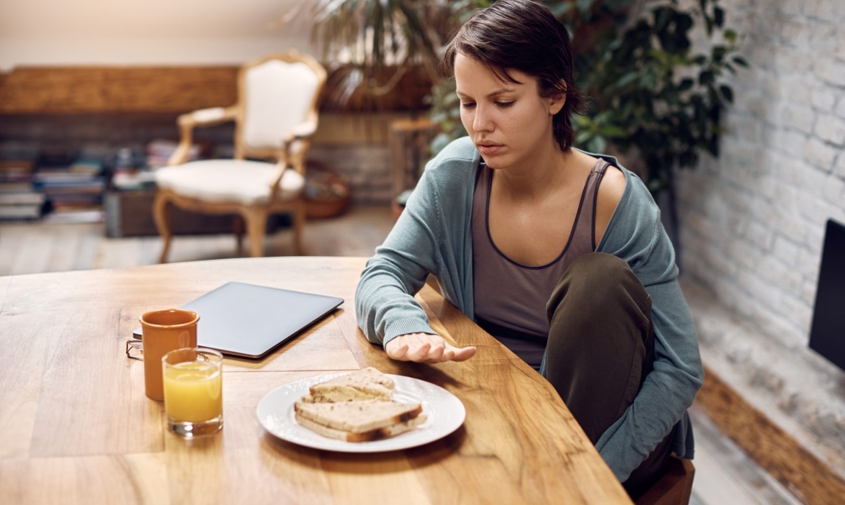 Body Image Issues and Eating Disorders: How… - Caron Treatment Centers